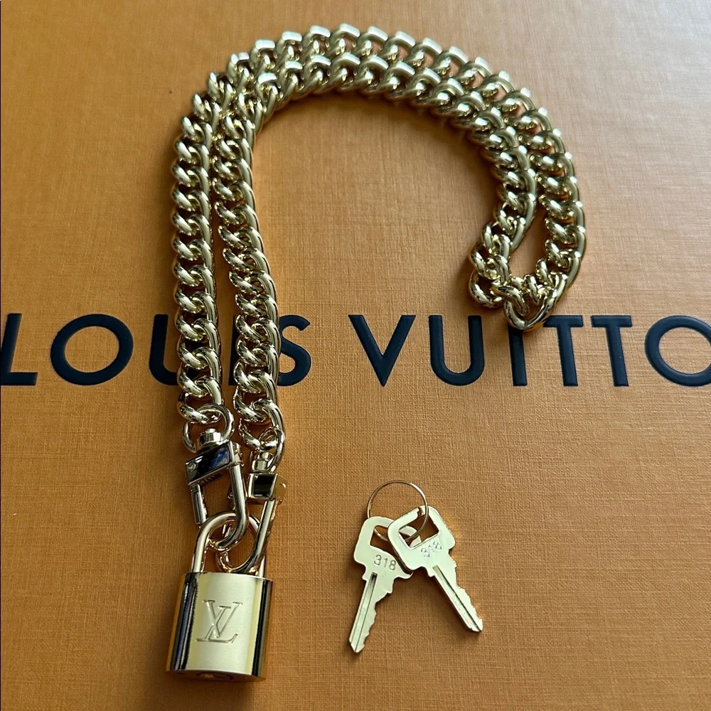 Louis Vuitton | Jewelry | Host Pick Authentic Louis Vuitton 38 Lock And ...
